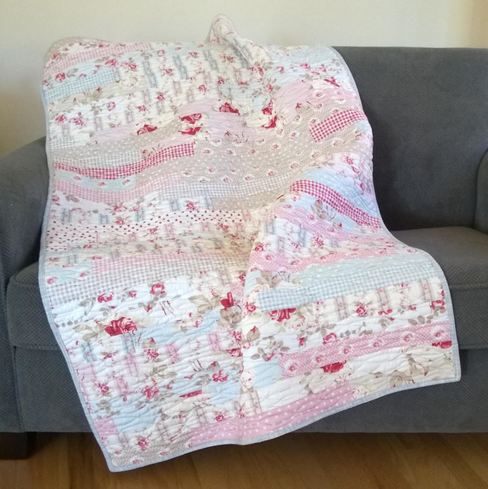 Jolly Jelly Roll Quilt Pattern | Two Sizes Included [PDF Download] - Etsy