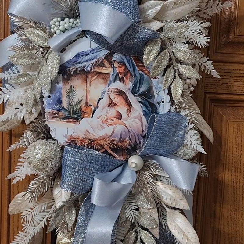 Nativity Christmas Wreath - Etsy