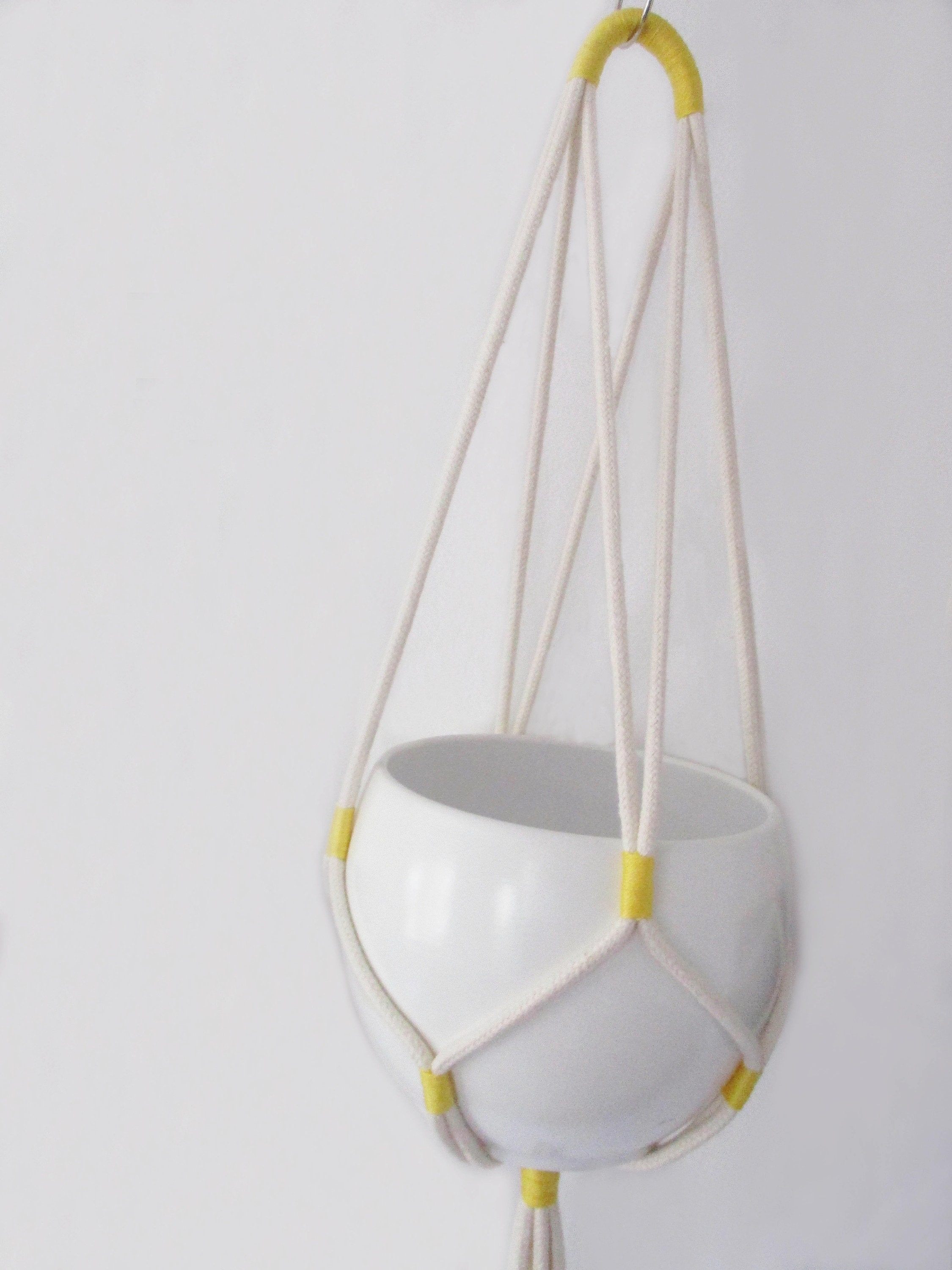 Mini macrame plant hanger-simple hanging planter airplant | Etsy