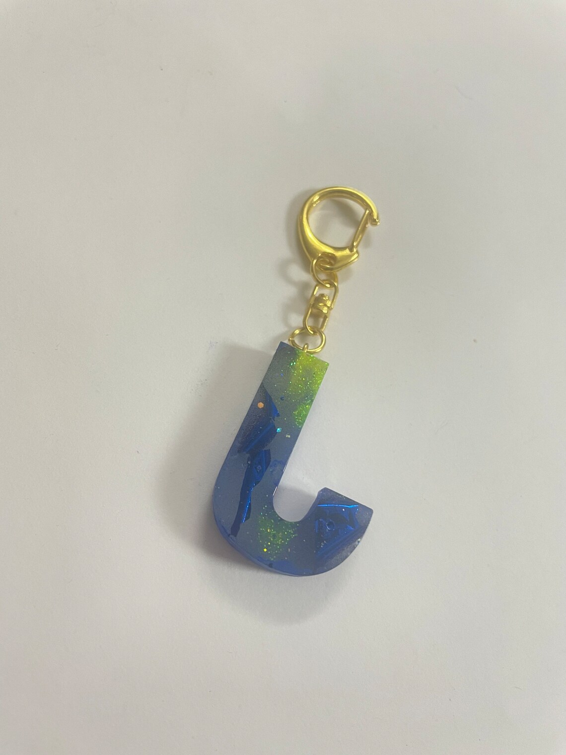J Initial Keychain Resin Initial Letter Blue Keyring / Gold Clasp Key ...