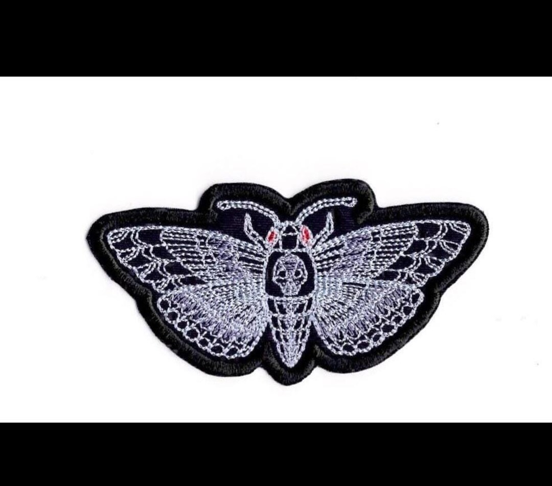 Hawk Moth Skull Patch - Embroidered Iron-on Fabric Patch by Balkisboutique! - Etsy