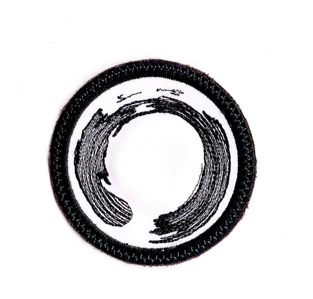 Buddhist Patch Embroidered Iron on Fabric Buddhism Eternal Circle Patch ...