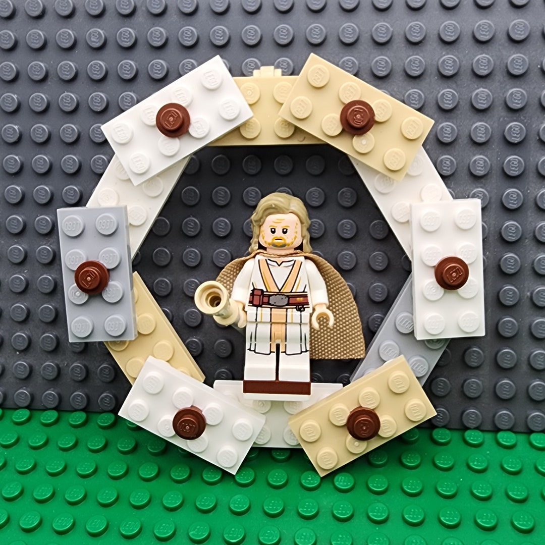 Star Wars Old Master Luke Skywalker Christmas or Holiday Ornament Hand ...