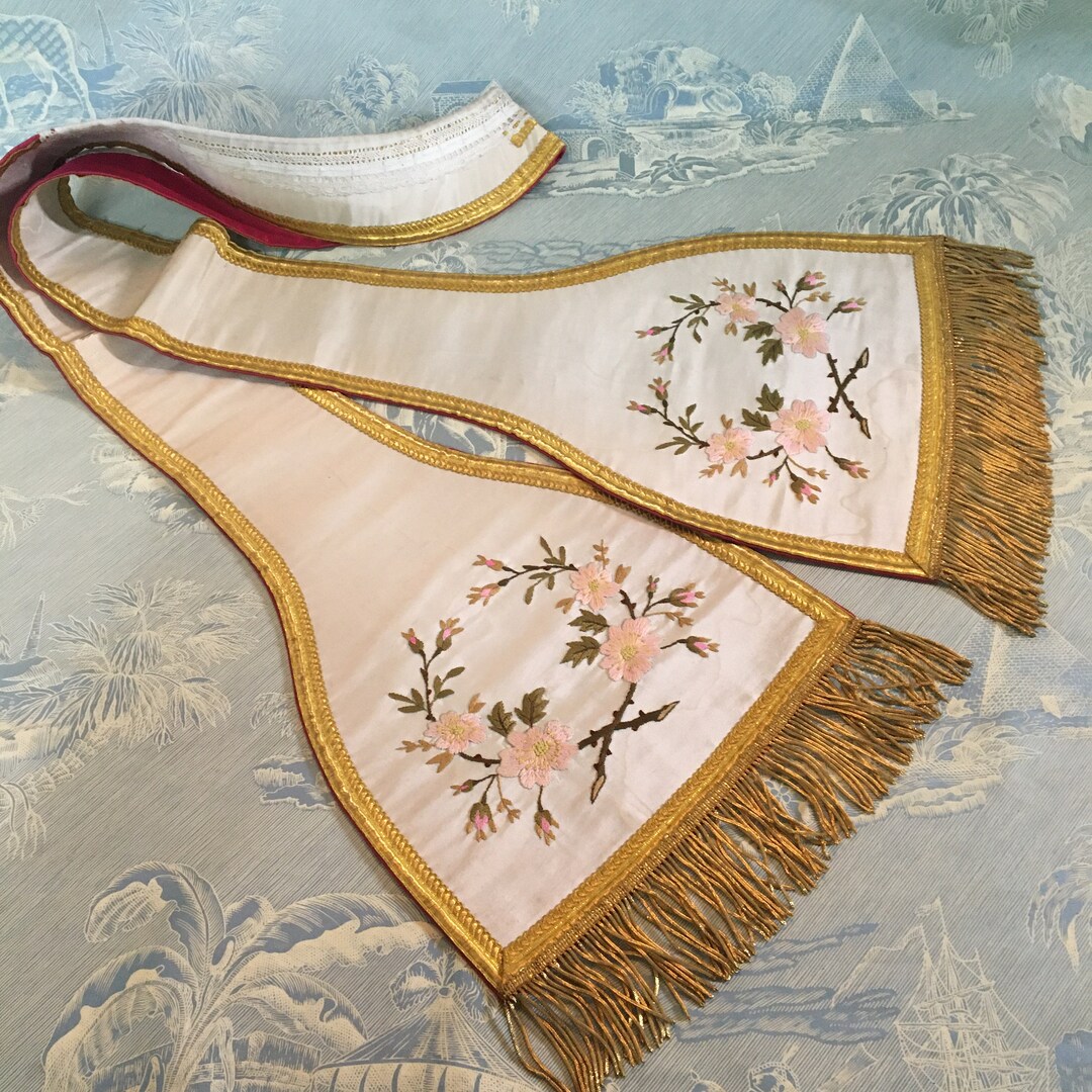 Beautiful Antique Religious Hand Embroidered Priest Stole Manipel ...