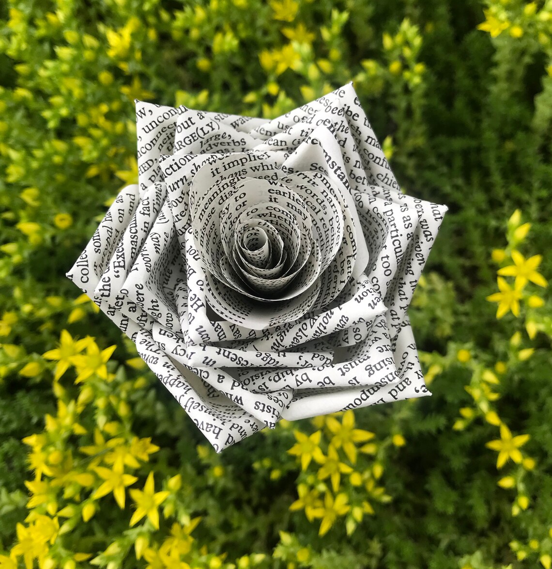 Book Page Roses Paper Flowers - Etsy