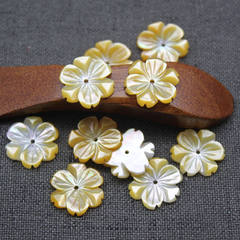 10pcs 15mm Natural MOP Flower Beads Mother of Pearl Carved - Etsy