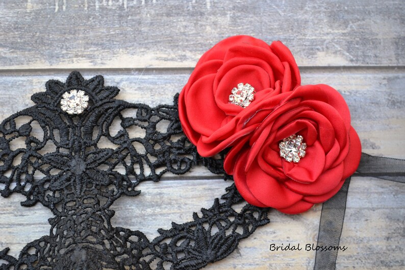 Red Black Lace Flower Masquerade Mask - Embroidery Masks Halloween Ball ...
