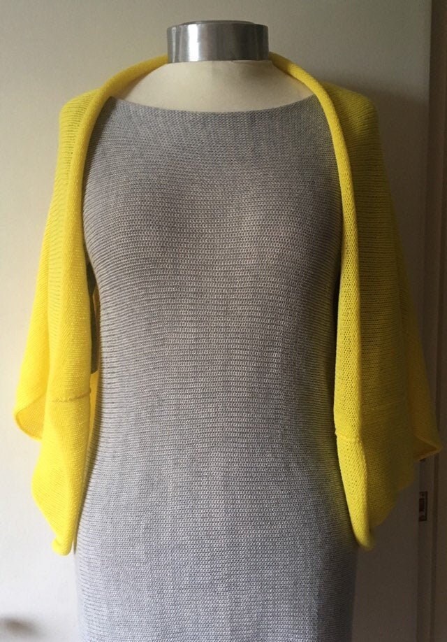 Short Sleeved Batwing Shrug - 100% Merino Wool Knit - Cardigan - Shawl ...