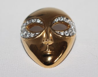 Butler brooch | Etsy