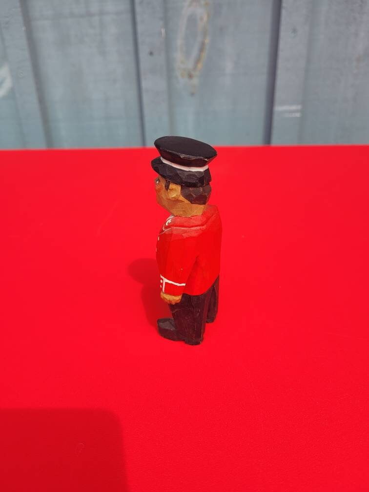Vintage Folk Art Wood Carving of Bellhop/porter Unsigned | Etsy