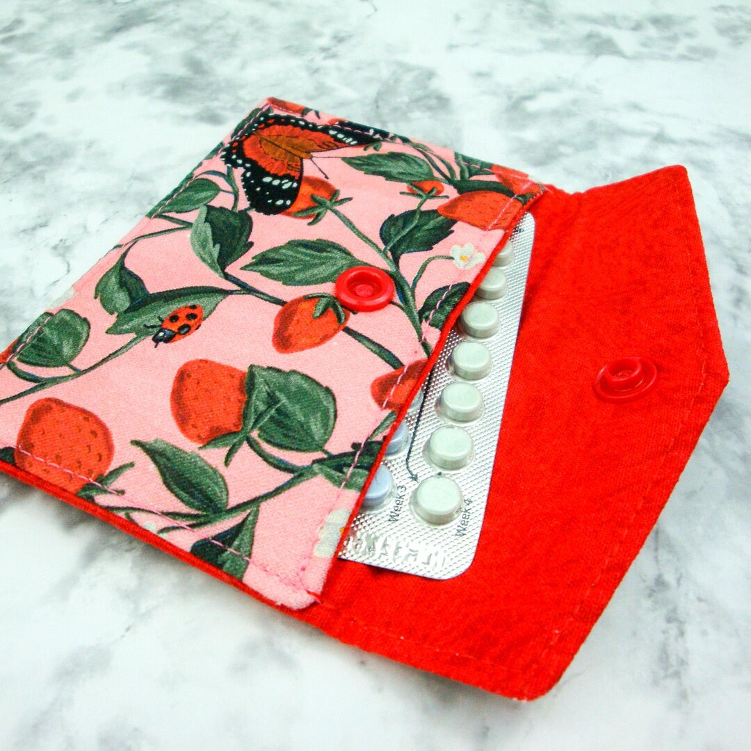Strawberry Mini Wallet, Reusable Gift Card Holder, Pink Business Card ...