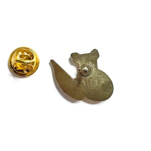 Music Pins | Vintage Gold-tone Treble Clef Badge, Say It With Music ...