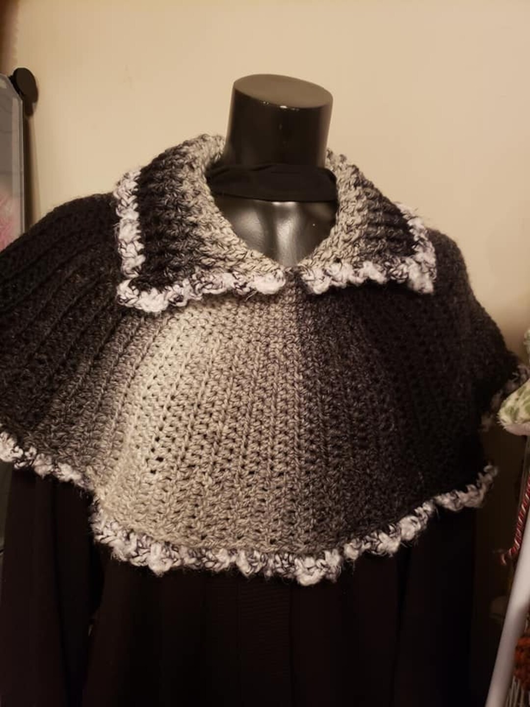 Hand Crochet Capelet With Collar - Etsy