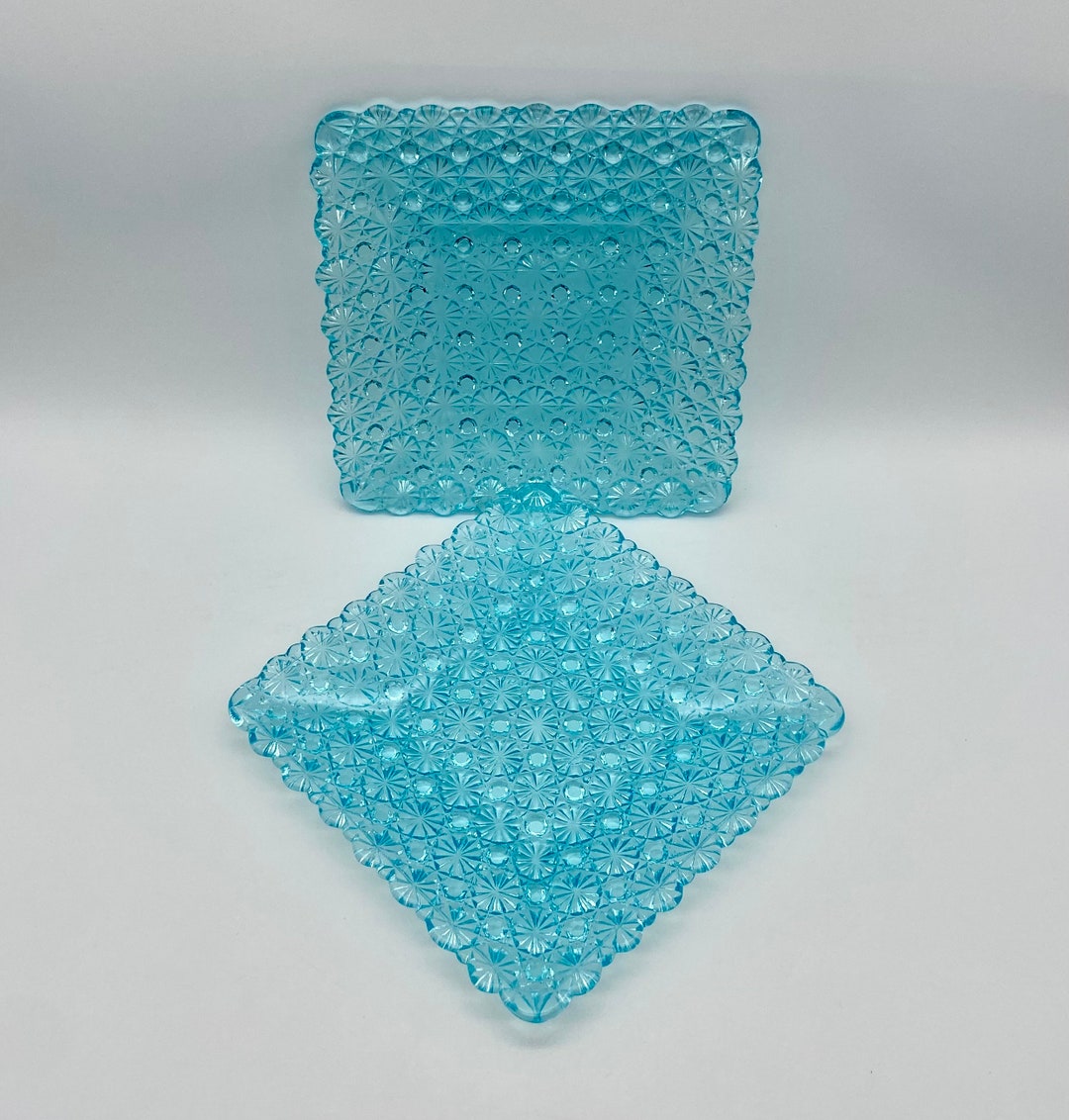 LE Smith Aqua Blue Glass Daisy and Button Square Plates 7 Set of 2 ...