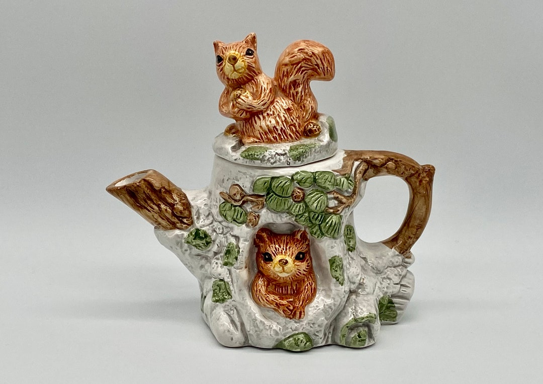 Squirrel Teapot 2 Brown Squirrels in Oak Tree With Acorns Figural ...