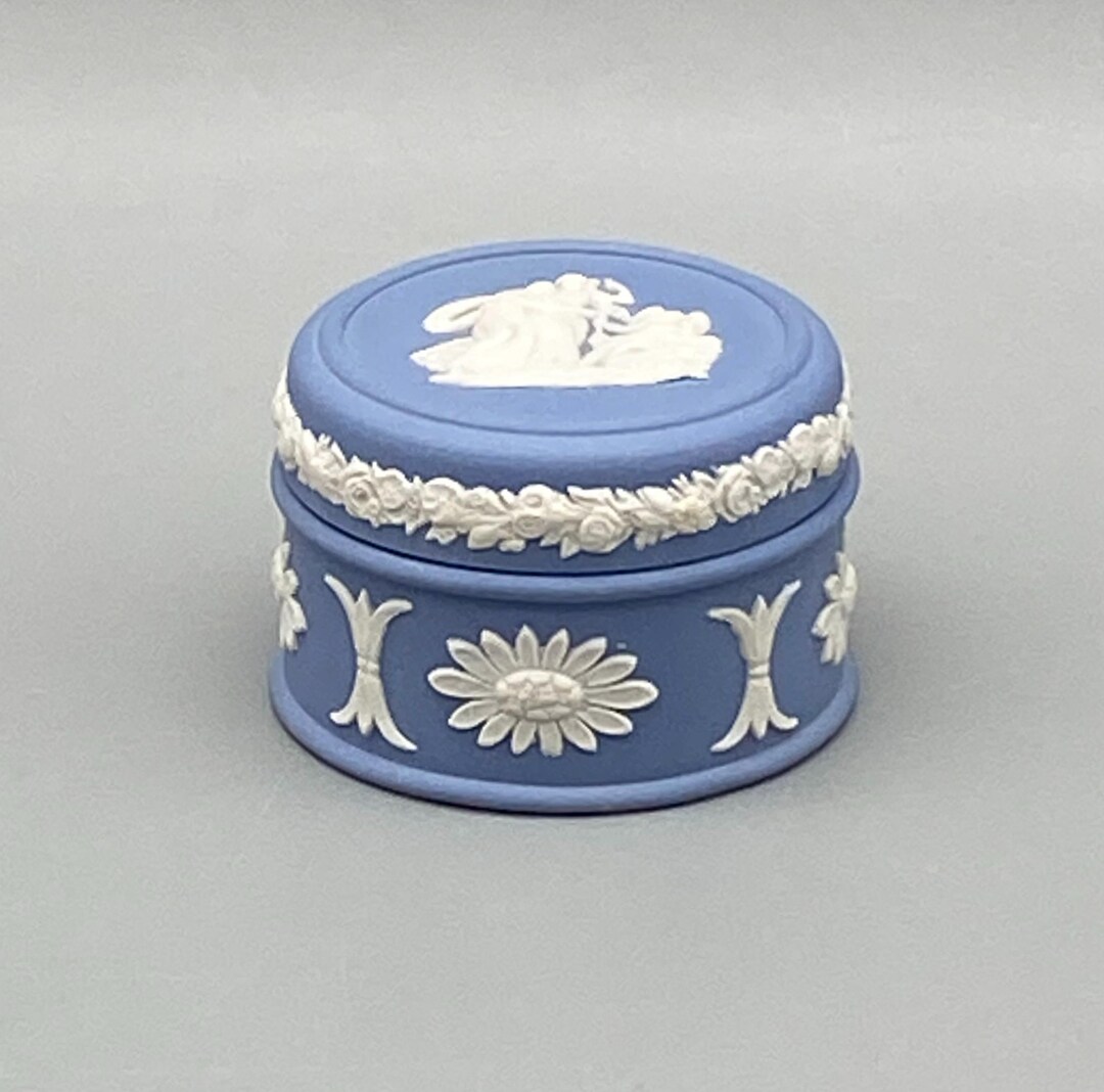 Vintage Wedgwood Jasperware Pale Blue 3 Graces Miniature Round Candy