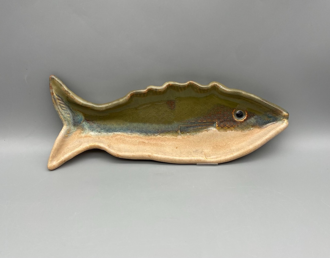 Vintage Studio Pottery Fish Dish Signed BW - Michale, Nice Textured ...