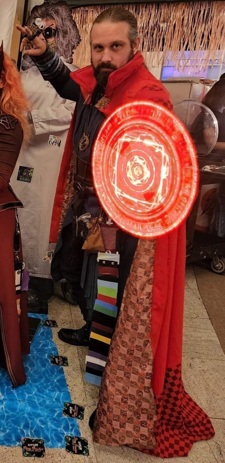 Dr. Strange Portal Cosplay 3D Holographic Handheld Projector Fan - Etsy
