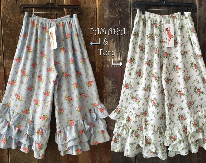 LAST PAIR Ditsy Floral Pantaloonies in Baby Blue and White Floral Large ...