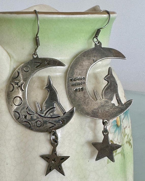 Vintage Sterling Silver Howling Coyote Moon & Star Dr… - Gem