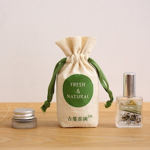 Personalize the Rectangle Bottom Cosmetics Bath Perfume Essential Oils ...