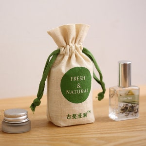 Personalize the Rectangle Bottom Cosmetics Bath Perfume Essential Oils ...