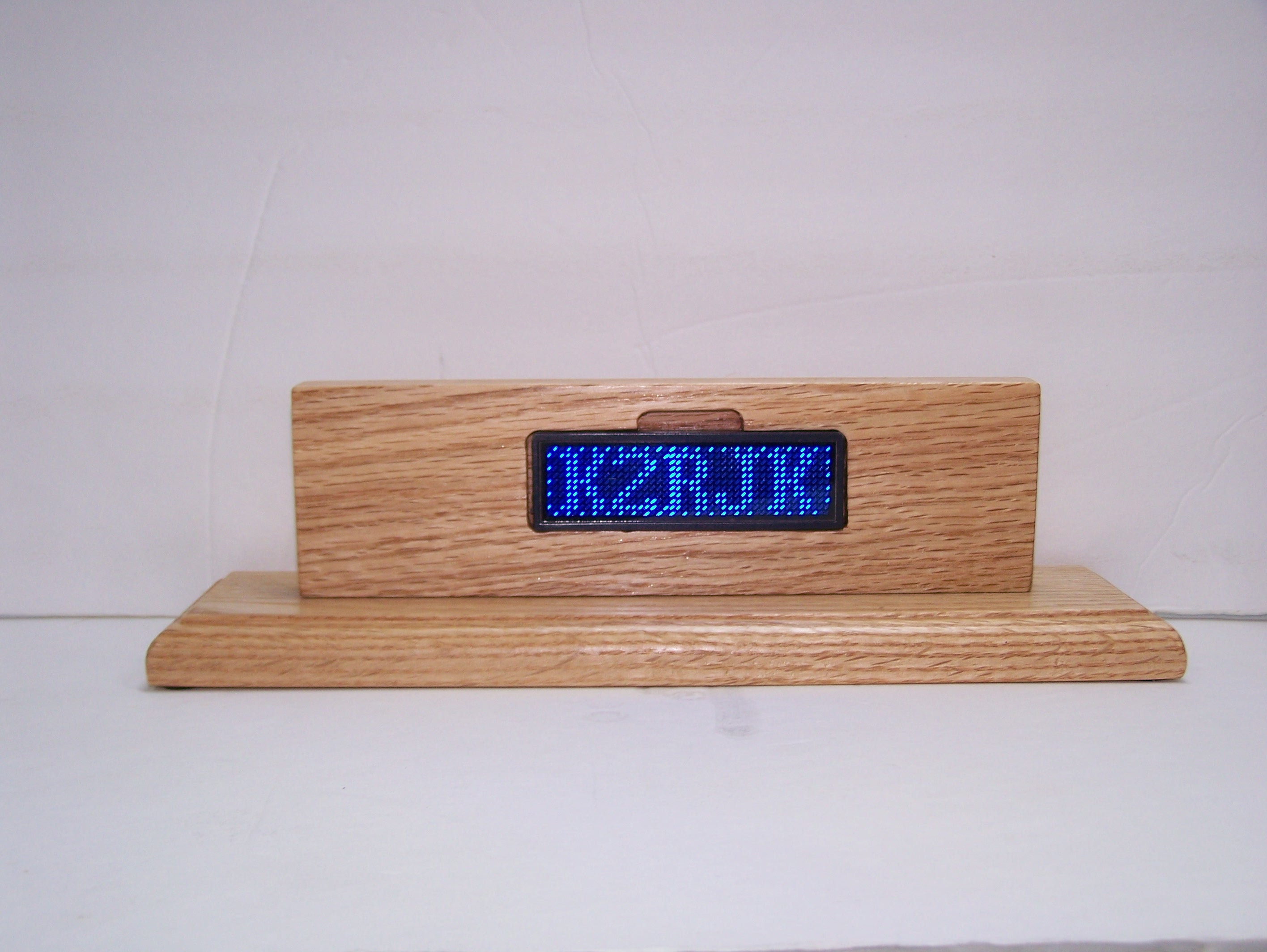 LED Badges, Personal Billboard, Scrolling LED Badges, LED Name Badge ...