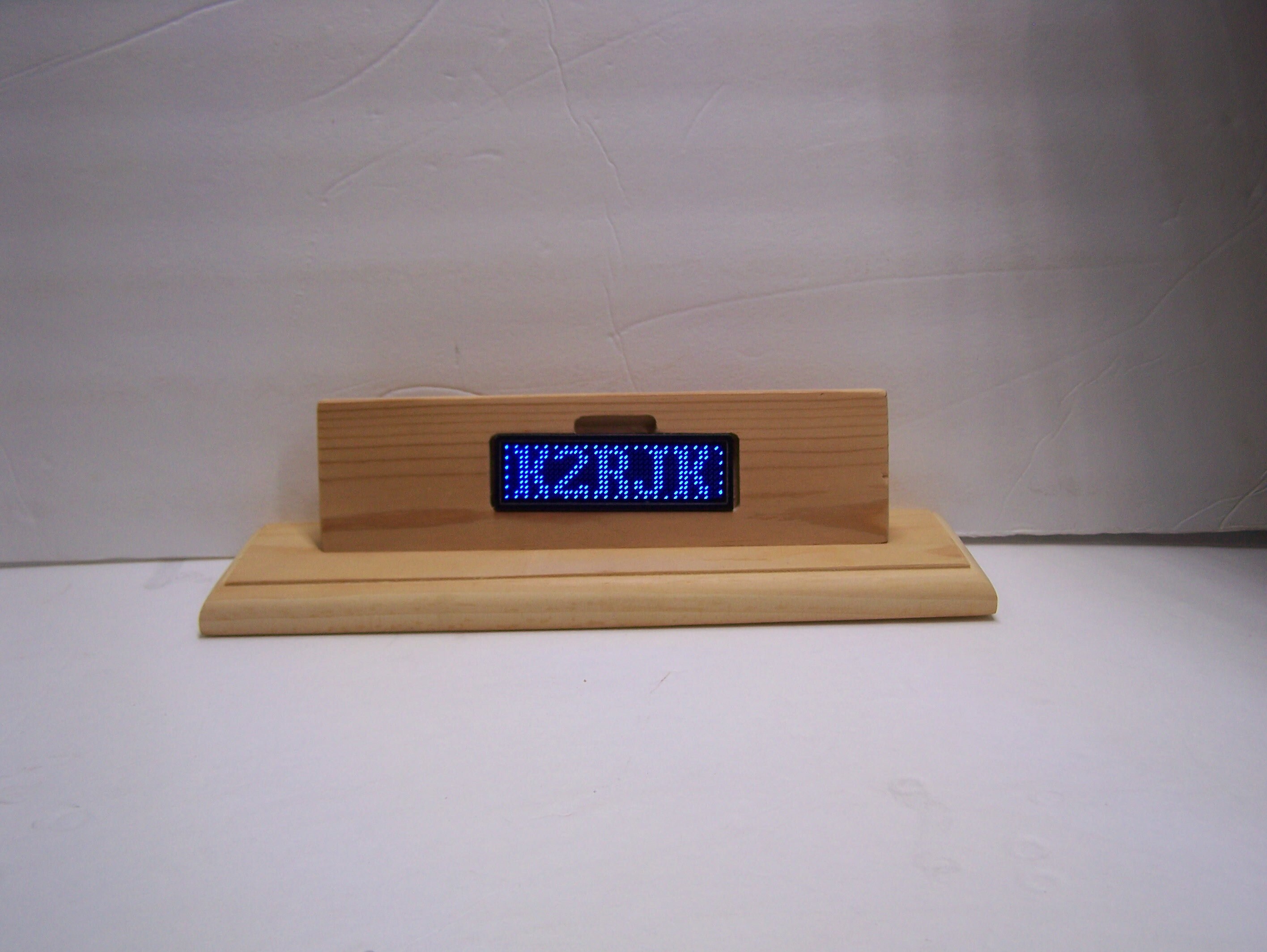 LED Badges, Personal Billboard, Scrolling LED Badges, LED Name Badge ...