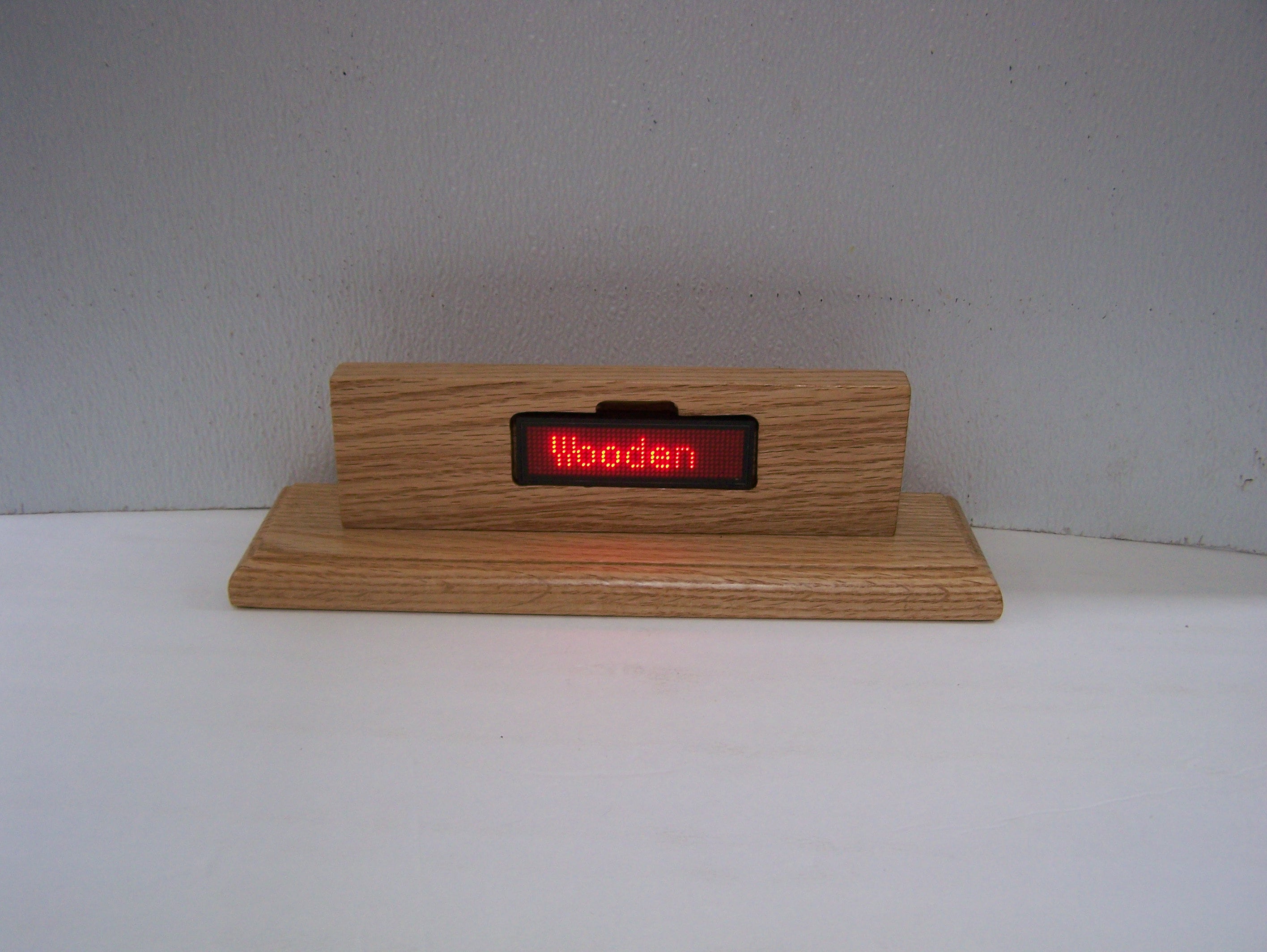 LED Badges, Personal Billboard, Scrolling LED Badges, LED Name Badge ...