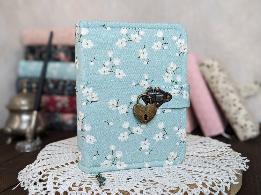 A6 Vintage Style Diary for a Girl With Lock and Key Fabric - Etsy