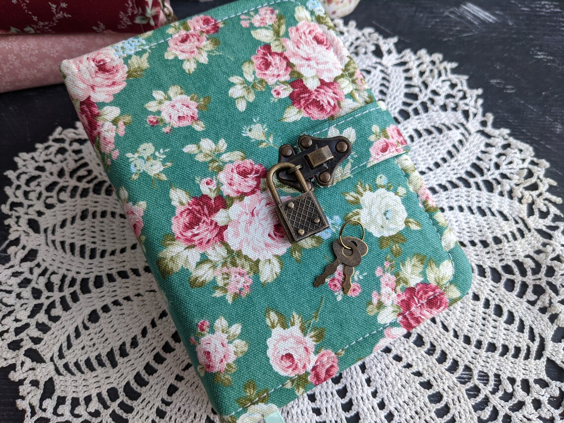 Vintage Style Floral Diary With Lock and Key - Etsy