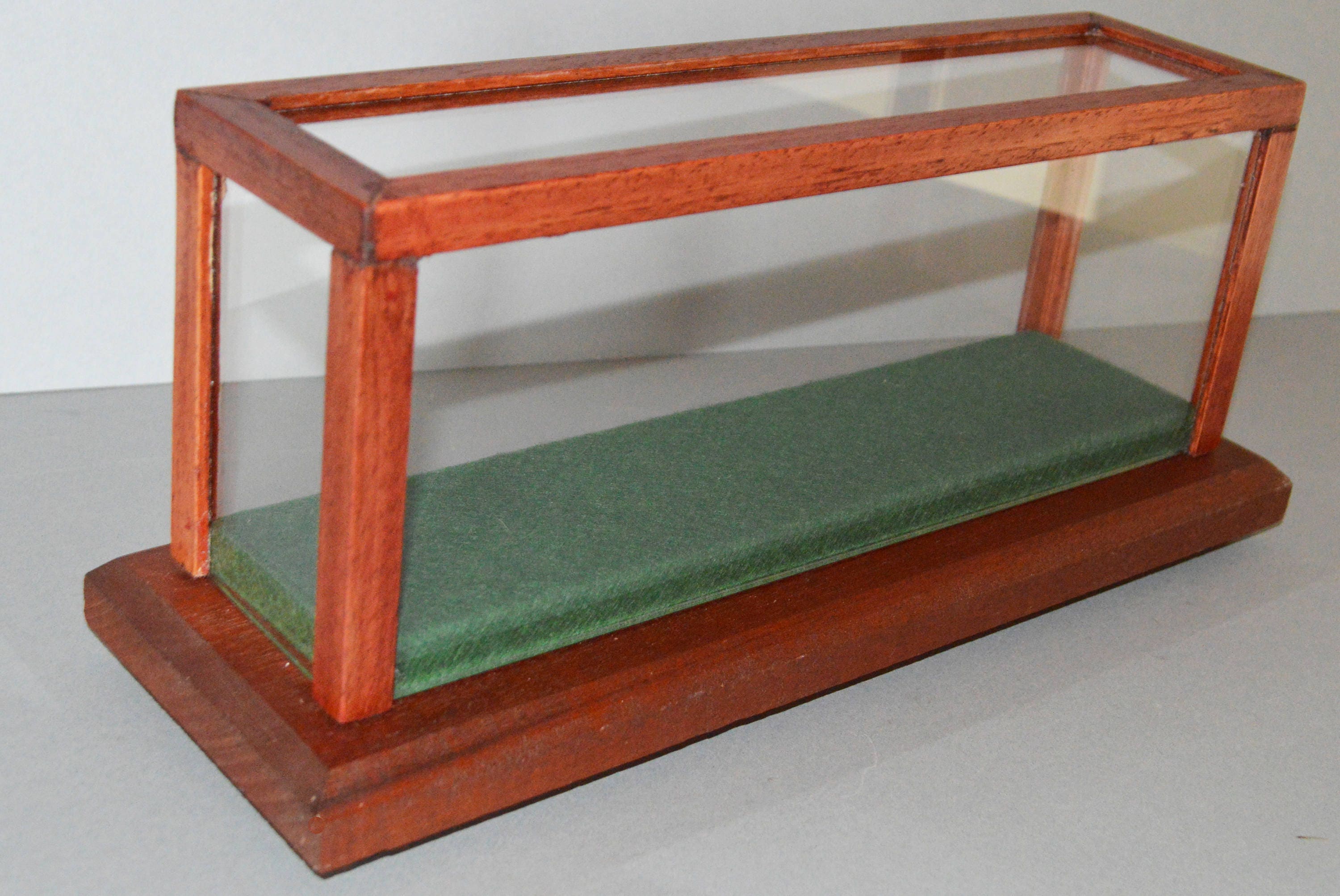 A New Table Top Display Case / Cabinet .suit Model Railway Diecast ...