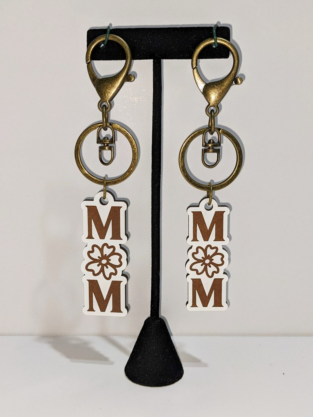 MOM Wood Keychain - Laser Cut and Engraved - A Perfect Mother's Day ...