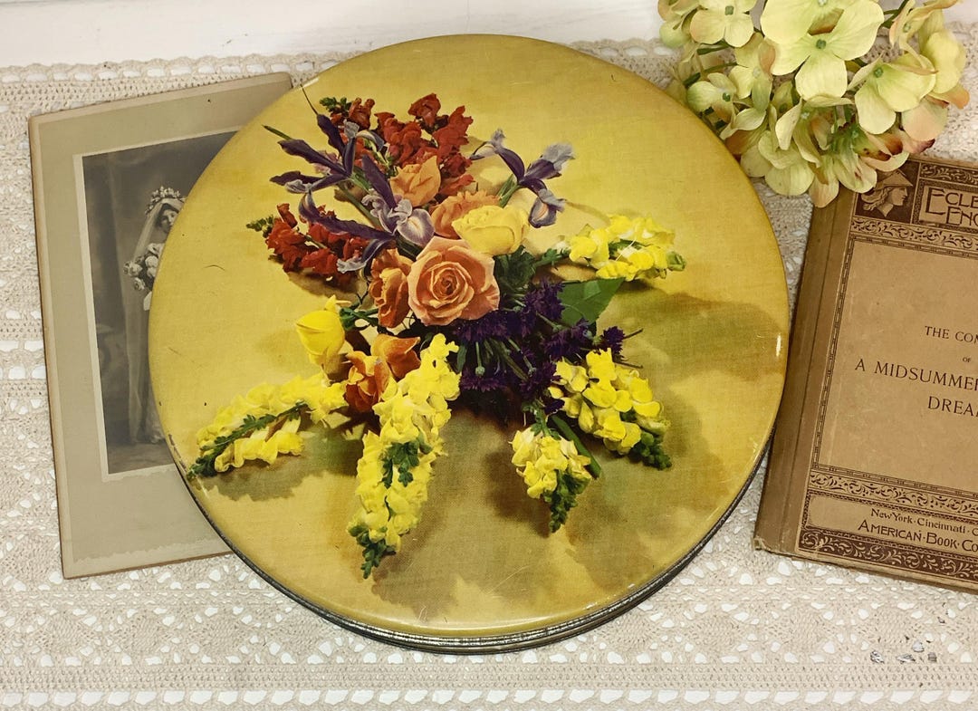 Bunte Candy Tin, Vintage Bunte Brothers Chicago, USA Yellow Round 3 Lbs ...