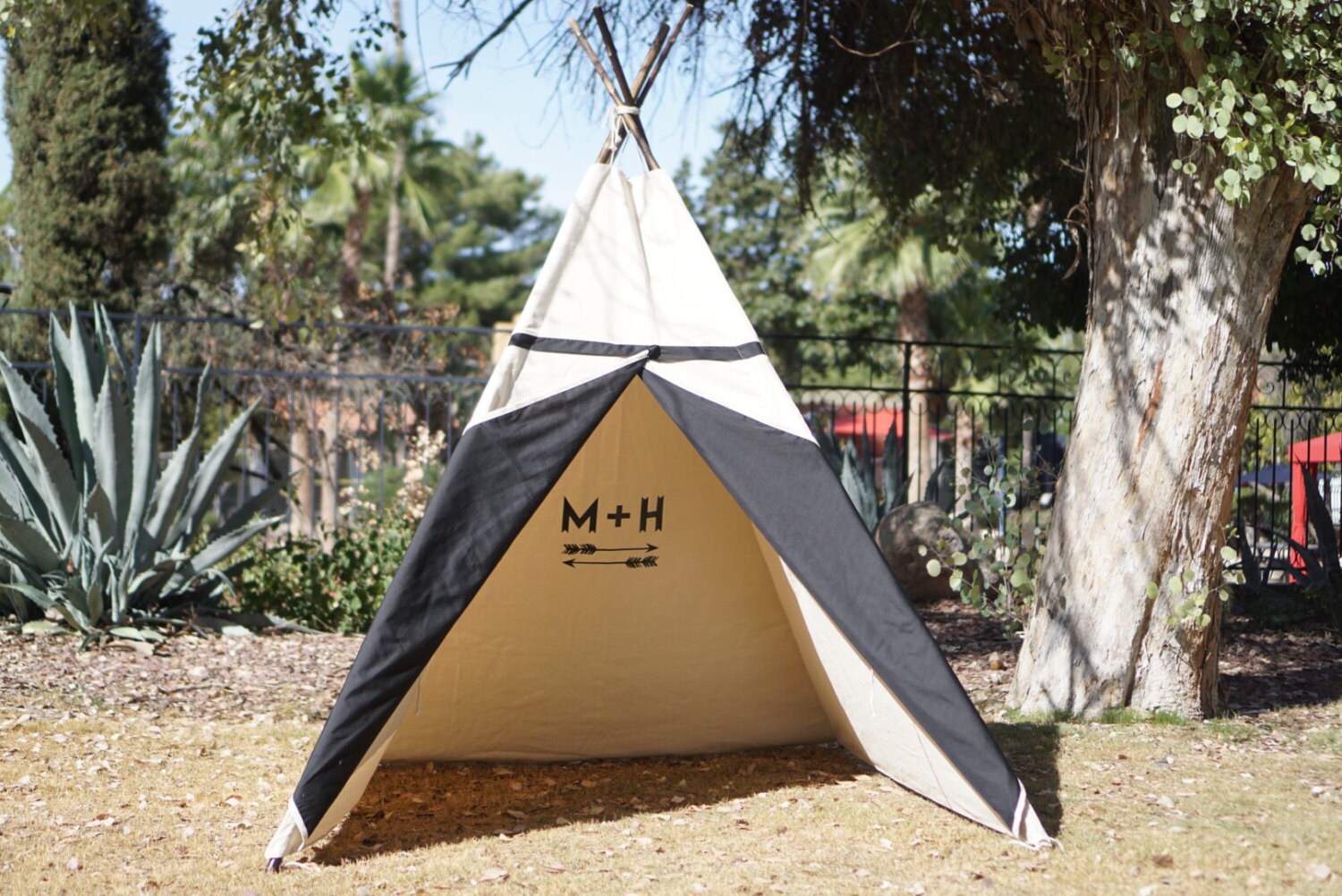 XL/XXL Two-tone teepee 8ft pole kids Teepee large tipi Play | Etsy