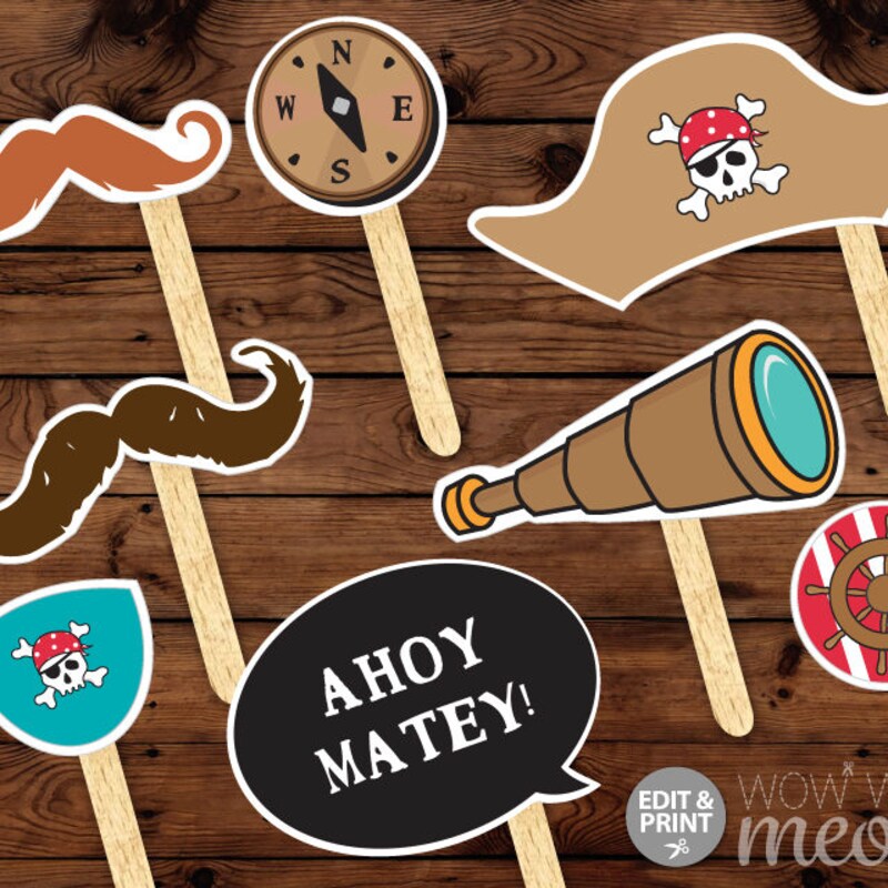 Pirate Photo Booth - Etsy