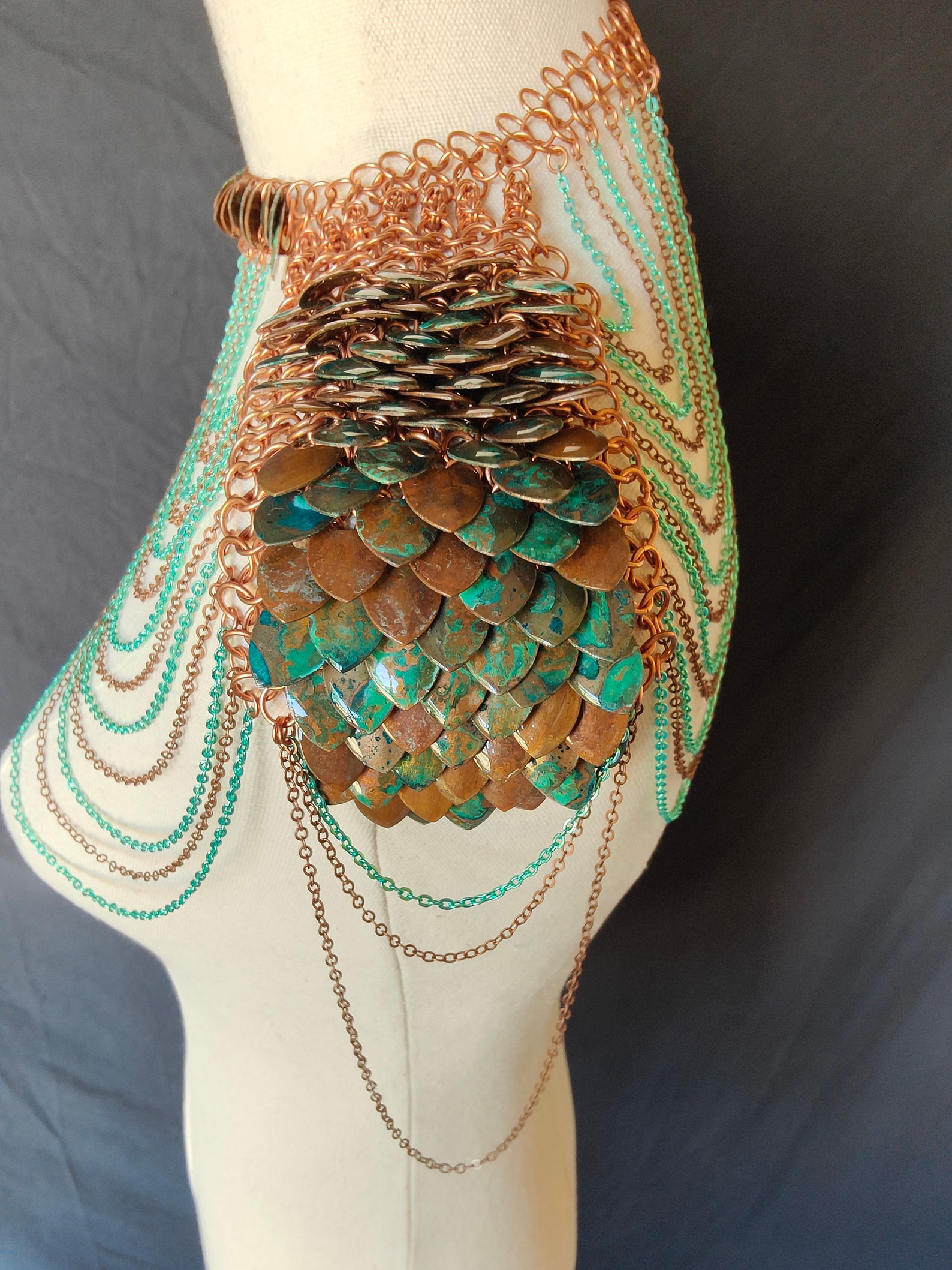 Chainmail & Scalemail This Corrosion Shoulder Armour / Armor / Gothic ...