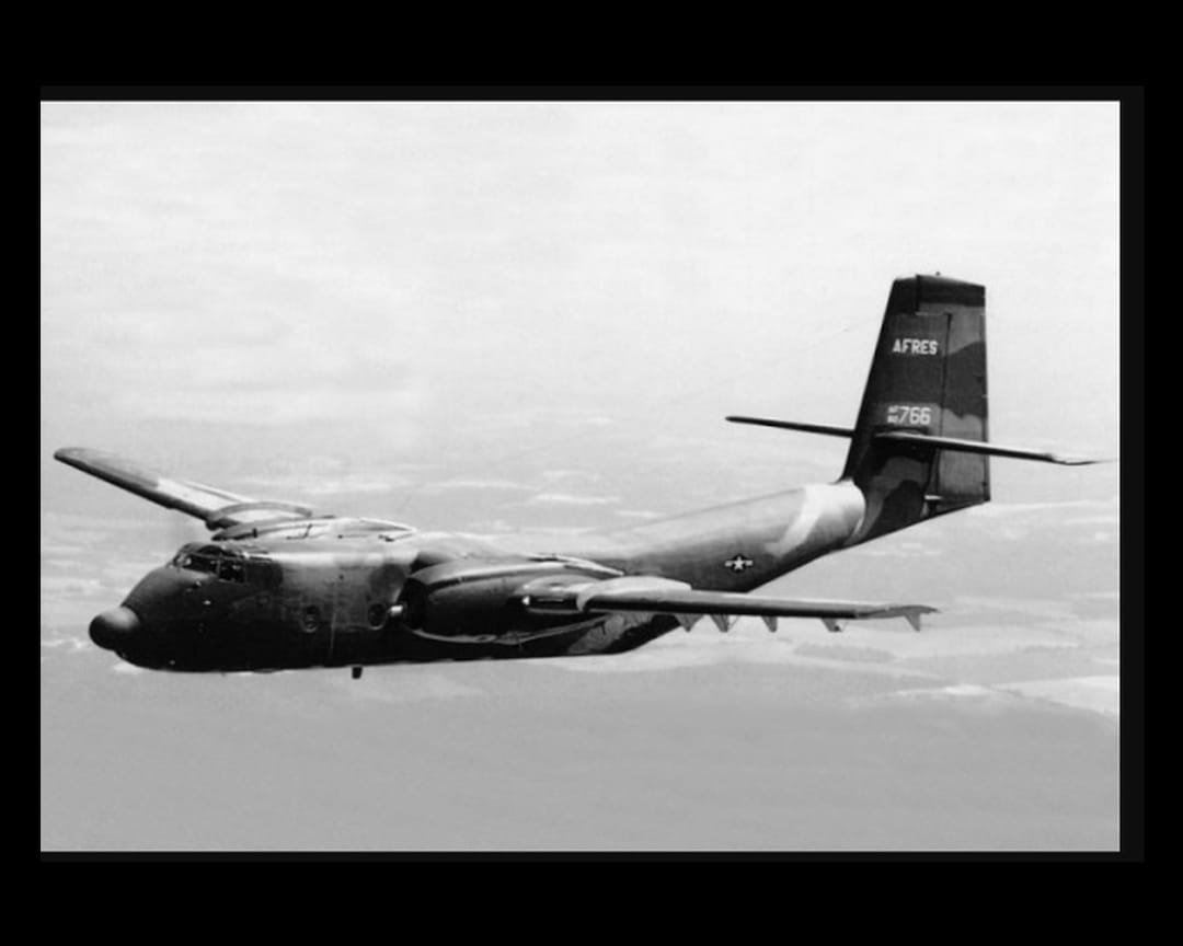 DEHAVILLAND CARIBOU C7-A Airplane Flight Manual - 280pgs for AC-1 ...