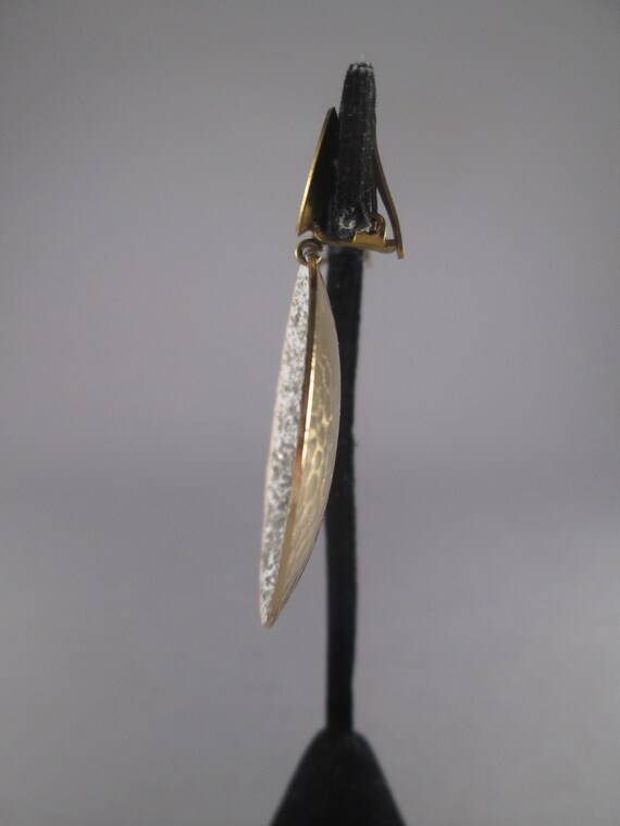 Mid Century Modern Dangle Concave Disc 2" Clip On Dan… - Gem