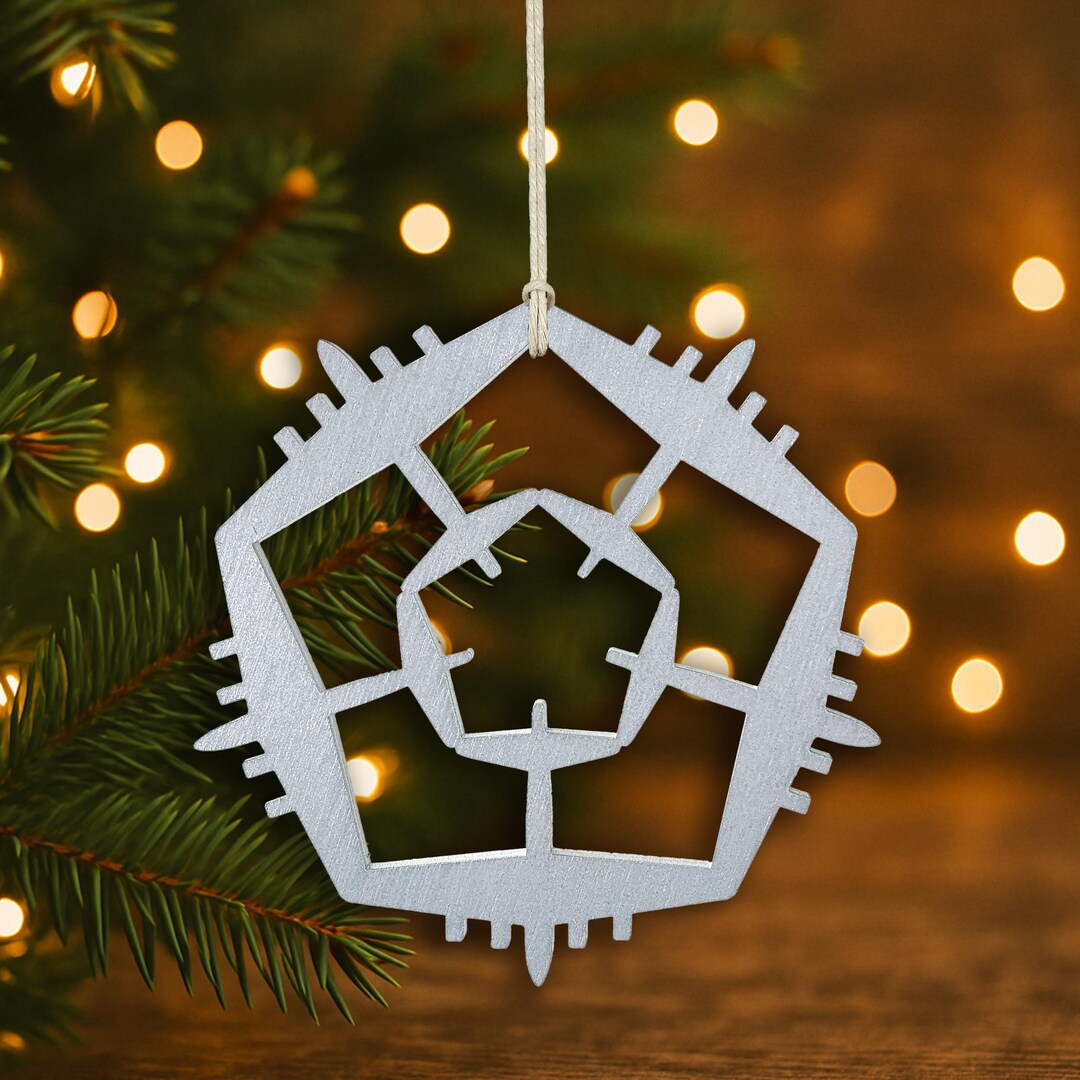 B-17 Flying Fortress Airplane Snowflake Christmas Ornament: Silver ...