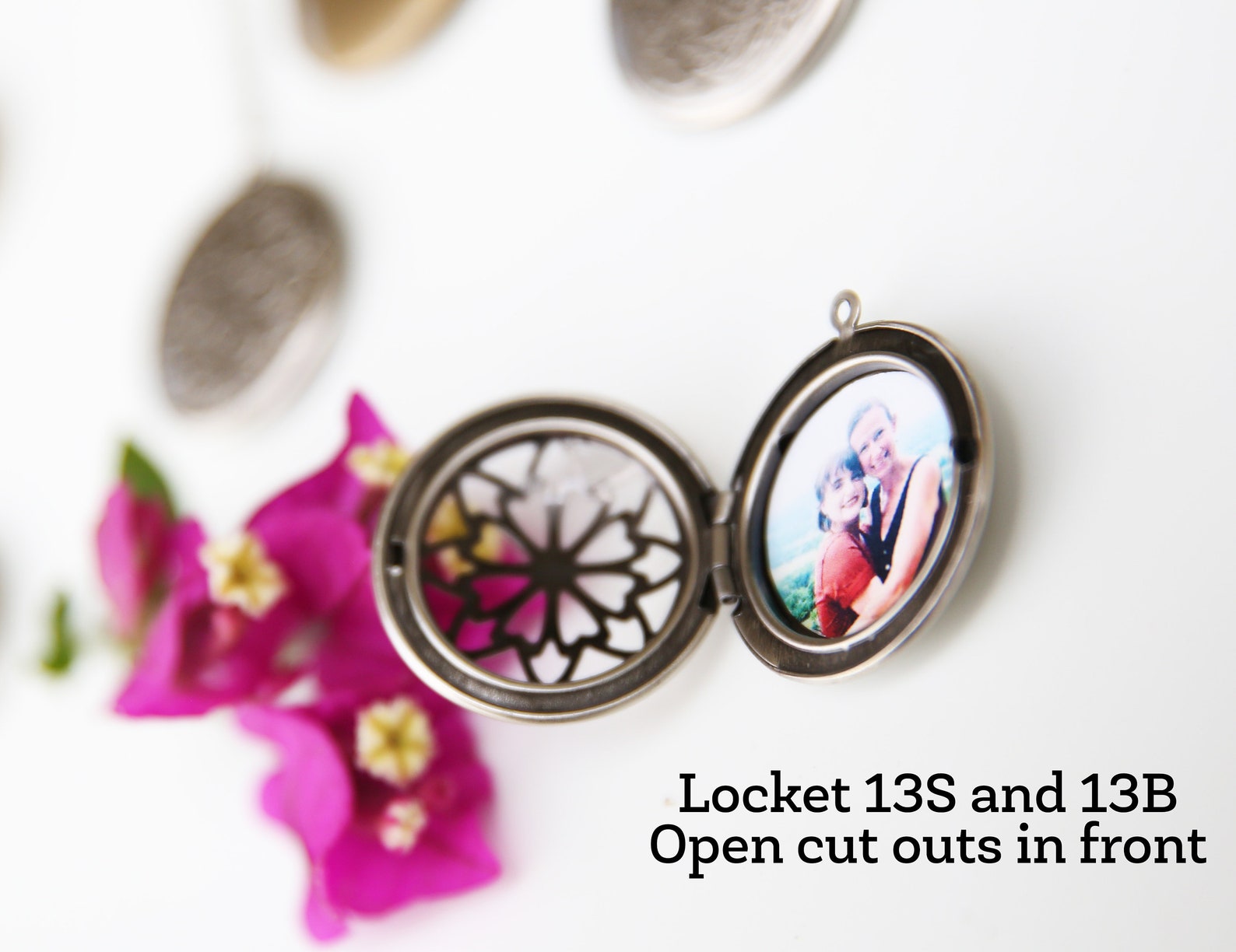 Locket Keychain WITH Photos Gift for Mom Floral Locket Gift - Etsy