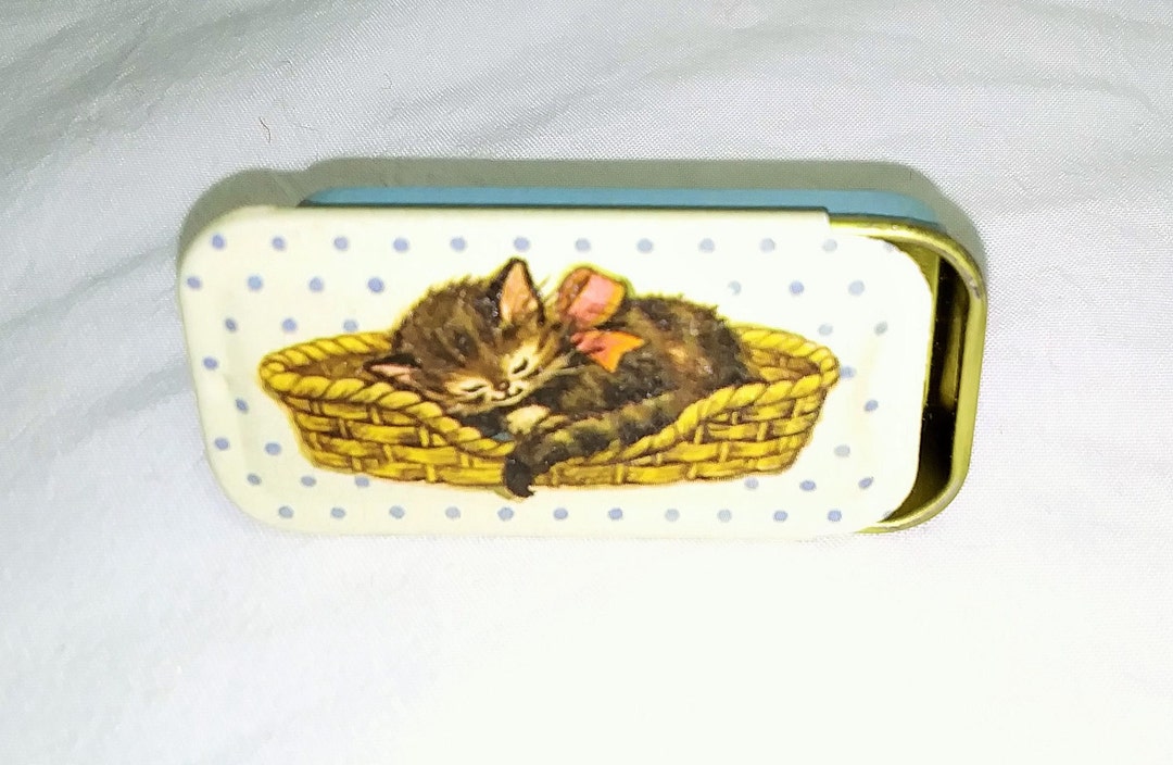 Vintage Sliding Lid Tin kitten in Basket - Etsy