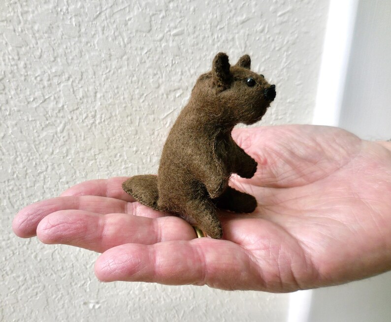 Peluche a forma di castoro in feltro fatto a mano: regalo a tema bosco ...