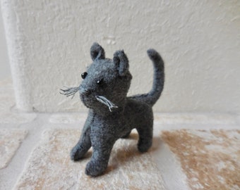 Small Felt Cat | Etsy