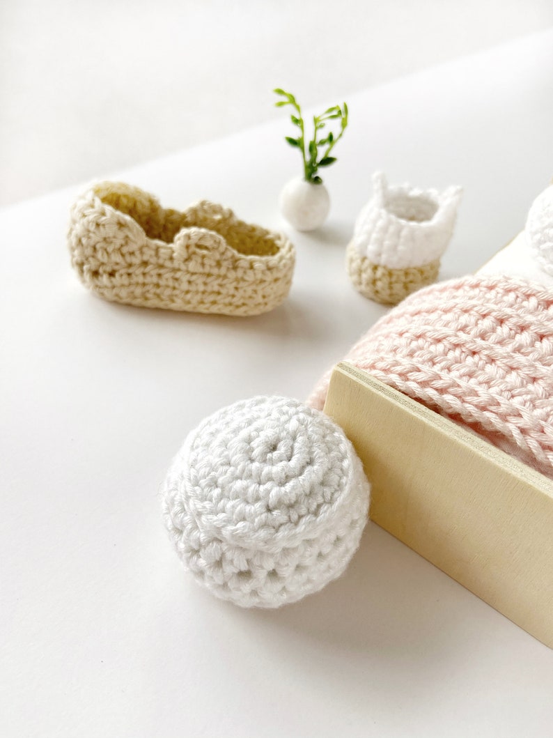 CROCHET Pattern: Modern Miniature Crochet Doll House Accessories ...