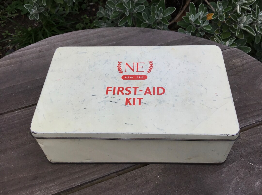 Vintage New Era First-aid Kit Tin Box - Etsy