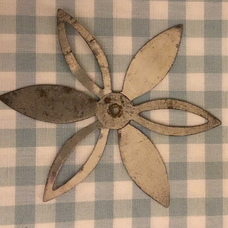 Metal Flowers - Etsy