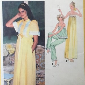 1978 Simplicity Misses Nightgown, Pajamas and Robe Sewing Pattern No ...