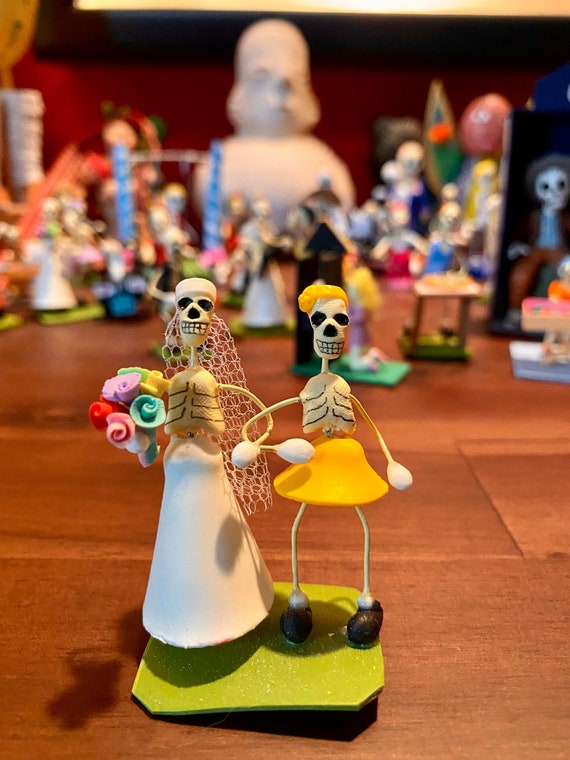 Day of the Dead Clay Mini Figurine Dia De Los Muertos - Etsy