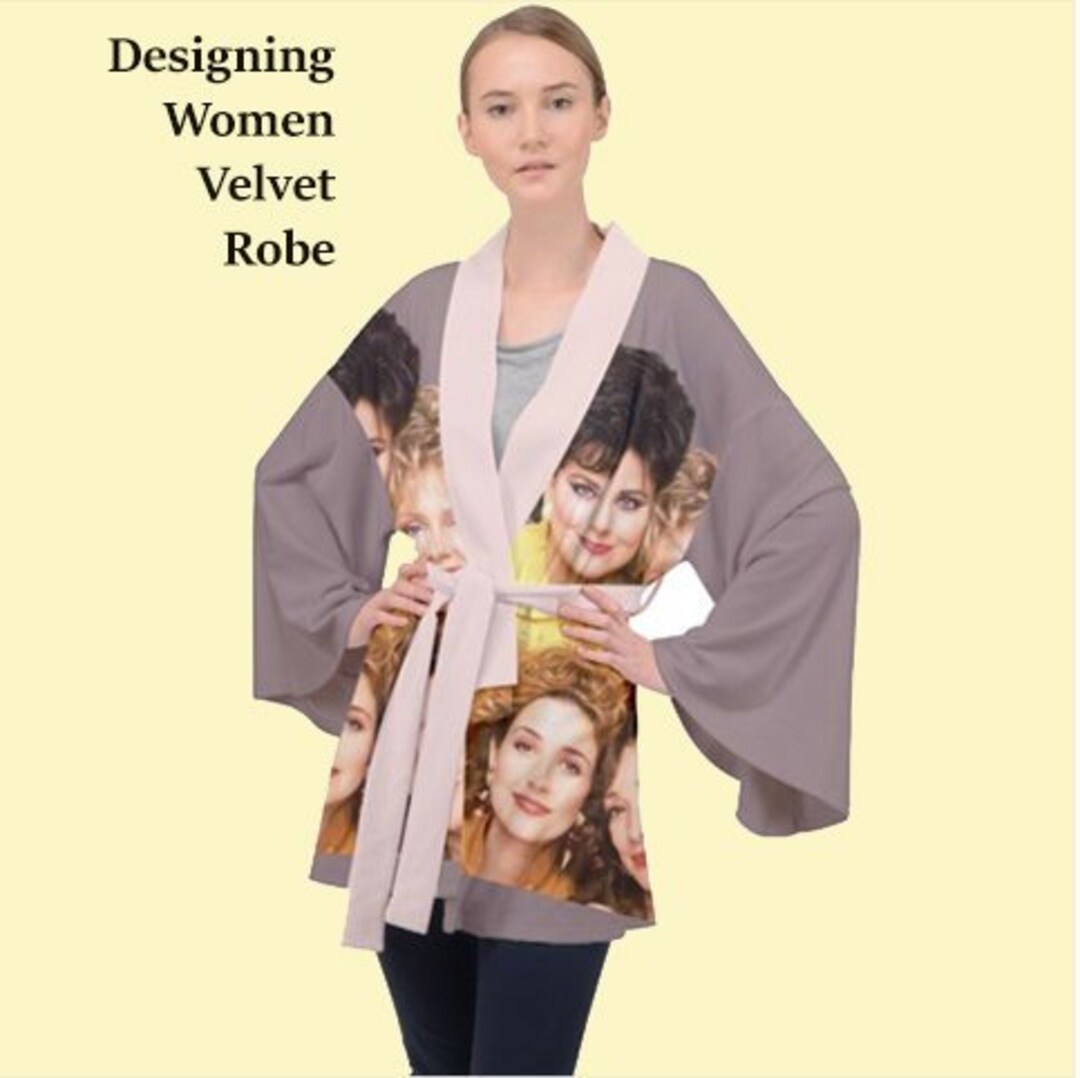 Designing Women Velvet Kimono Robe, Robe 80s, Robe, Kimono, Films ...